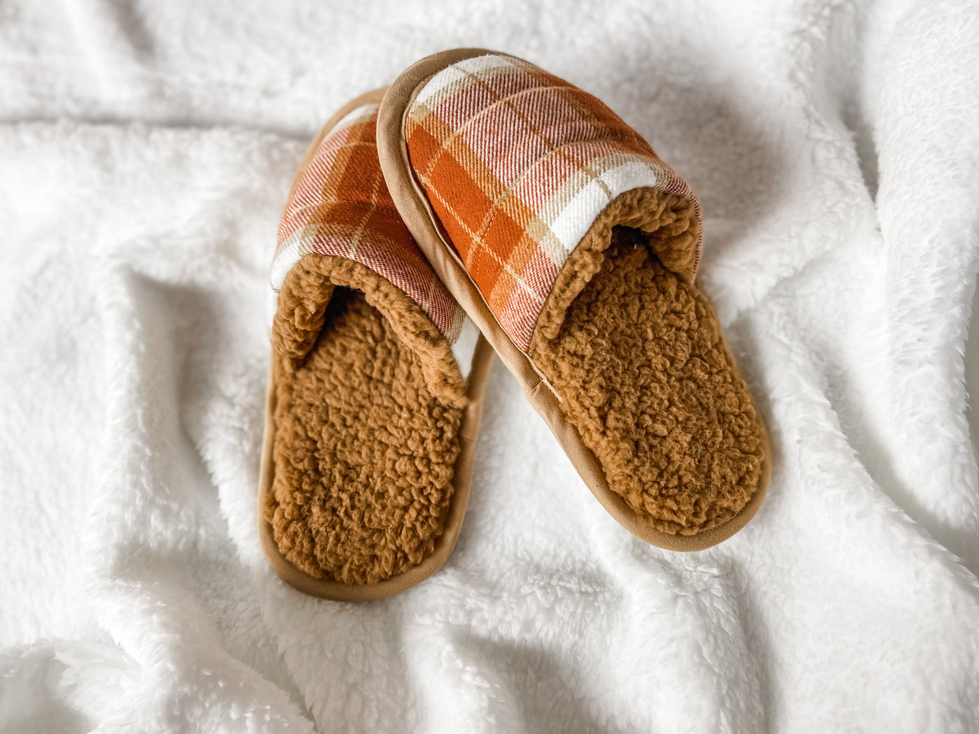 Whittaker Puffy Slippers – Petite Stitchery